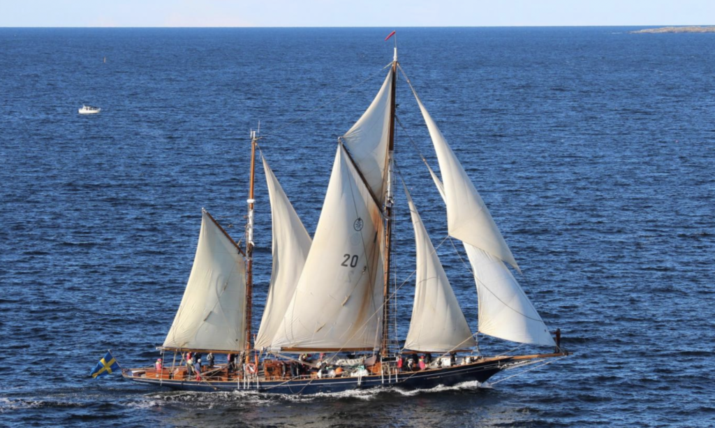 Segelfartyg angör Hudik | Hälsingekusten